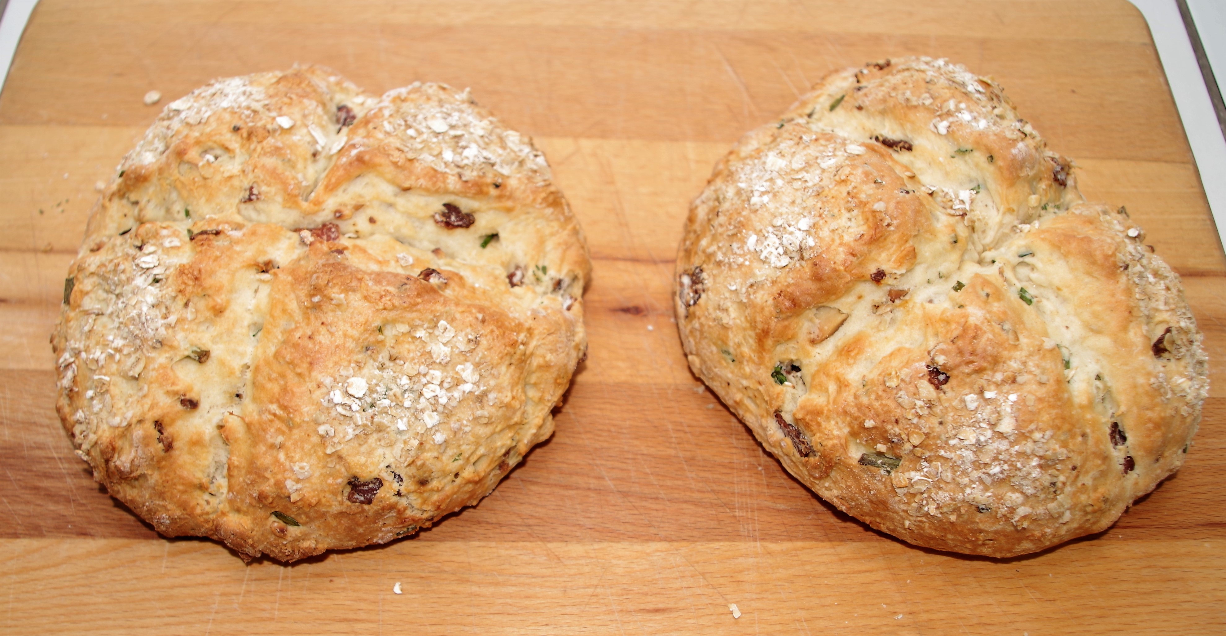 Bacon, Walnut & Herb soda bread – Retired Bloke on Food n stuff