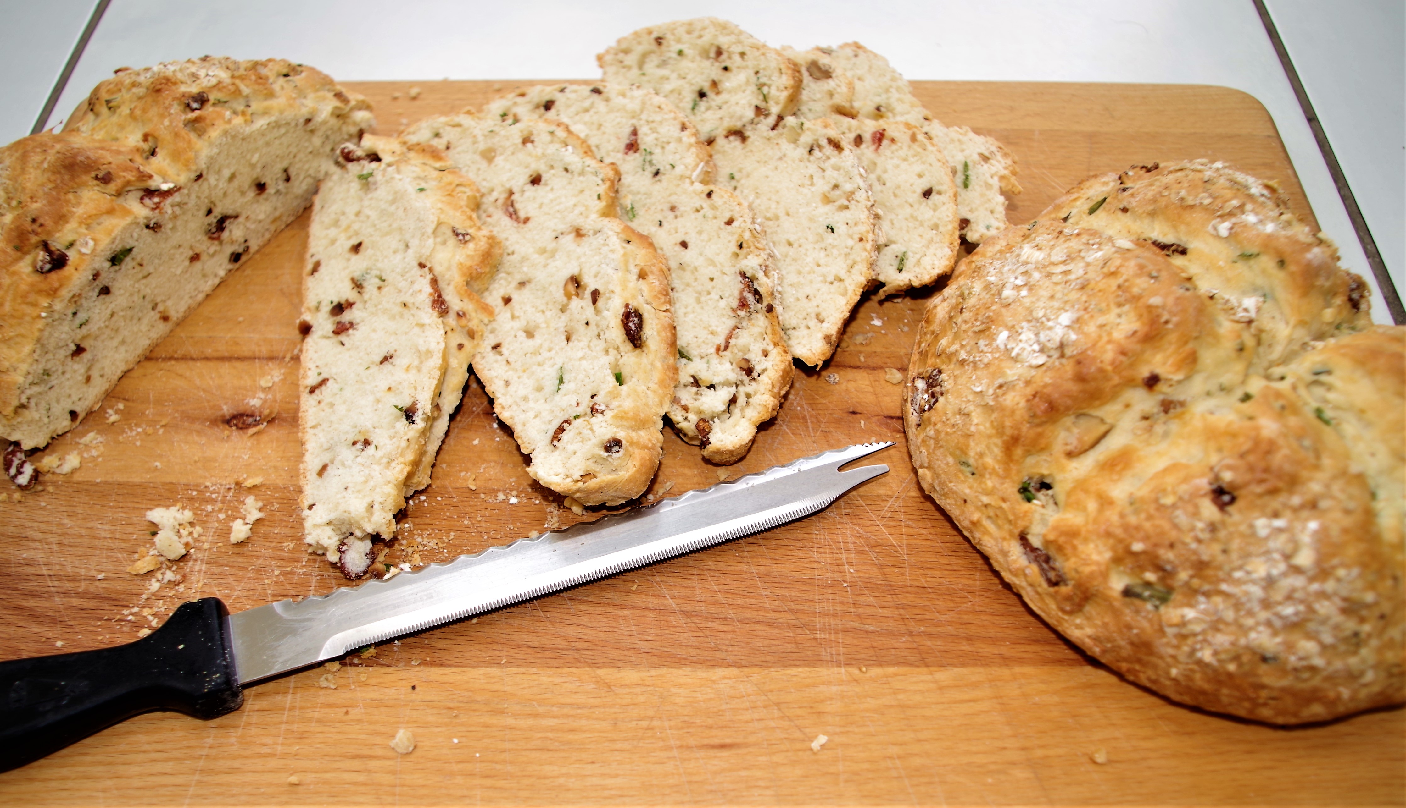 Bacon, Walnut & Herb soda bread – Retired Bloke on Food n stuff