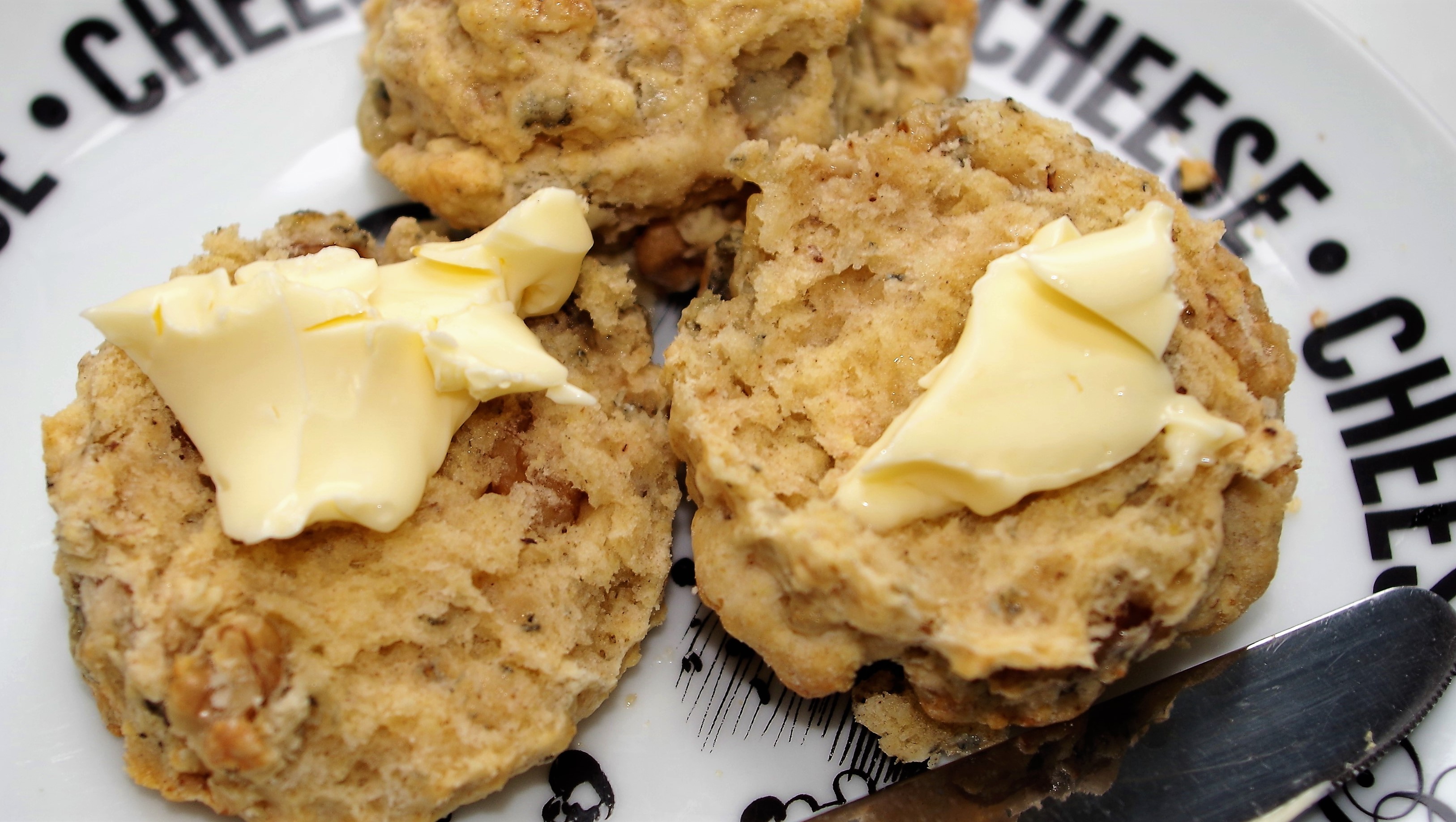 Stilton and Walnut Scones – Retired Bloke on Food n stuff