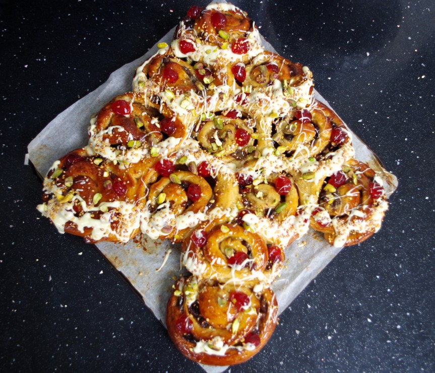 Christmas Tree Chelsea Buns – Retired Bloke on Food n stuff