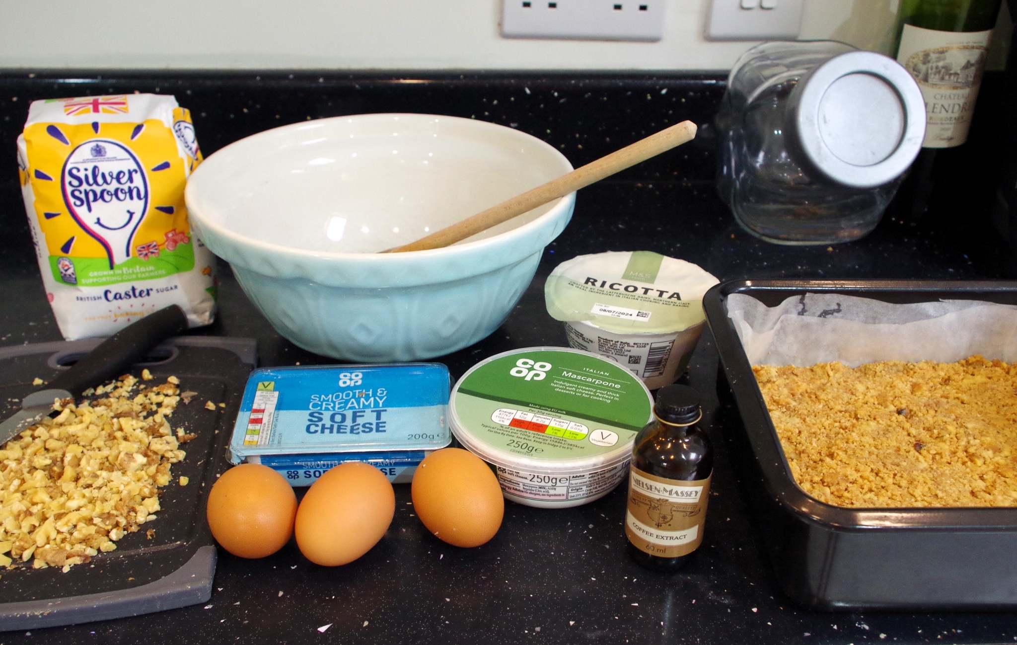 Coffee and Walnut Cheesecake (Tray-bake) – Retired Bloke on Food n stuff